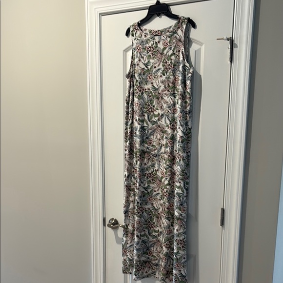 J. Jill | Dresses | J Jill White Green And Peach Haltertank Maxi ...